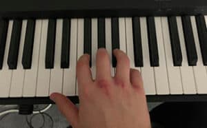 Master The Black Keys On Piano | Simple Tutorial With Pictures!